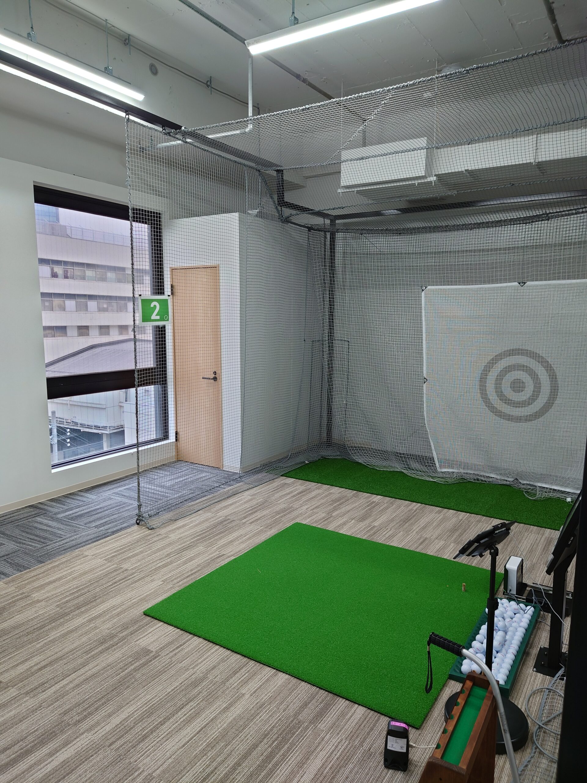 店舗を見学にいらっしゃいませんか？ | インドアゴルフ業界で店舗数No1,STEPGOLF